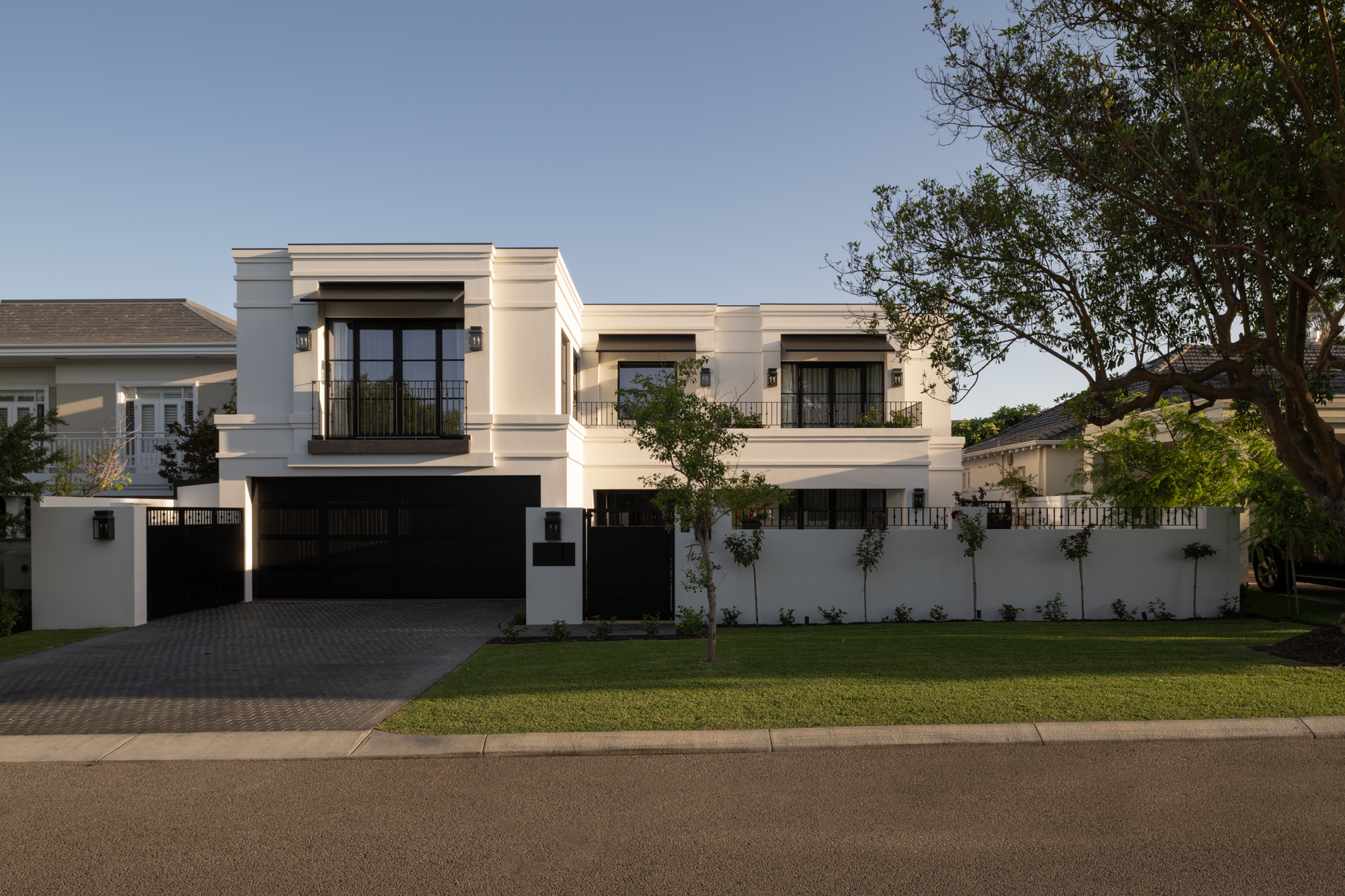 project 031 > - blanc. Homes